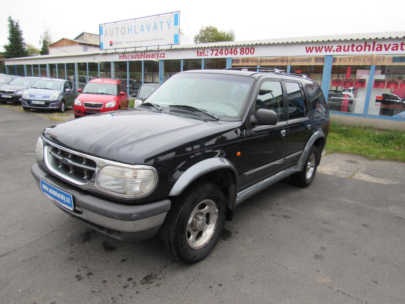 Ford Explorer 4.0 XLT 4x4 Nový motor kombi - kombi