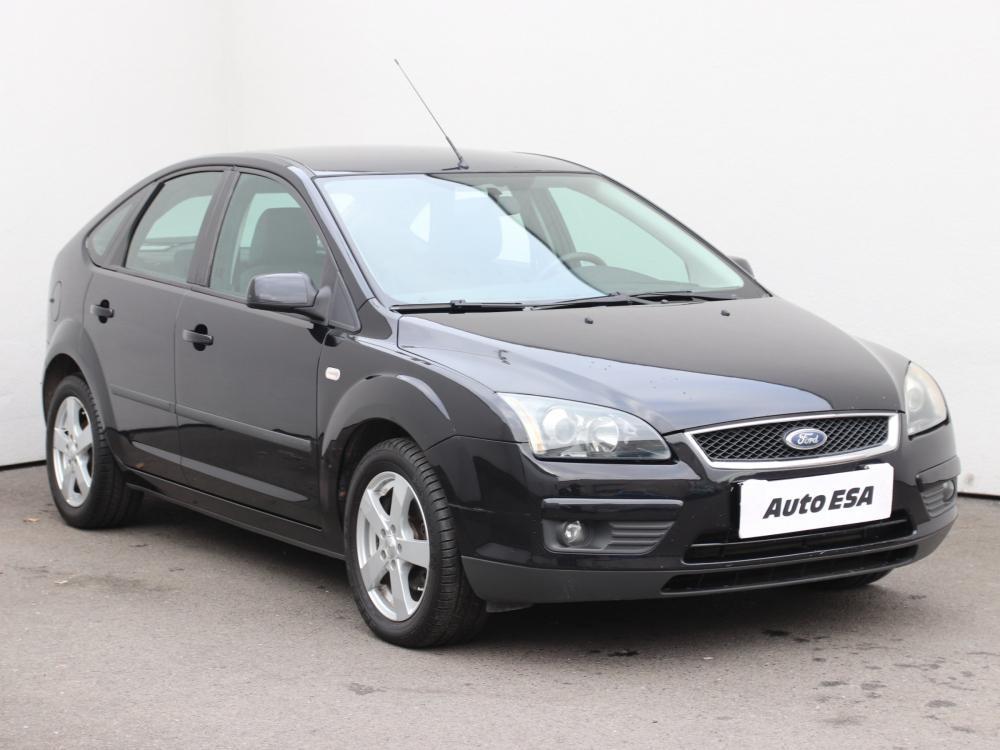 Ford Focus 1.6i, Serv.kniha hatchback - hatchback benzin