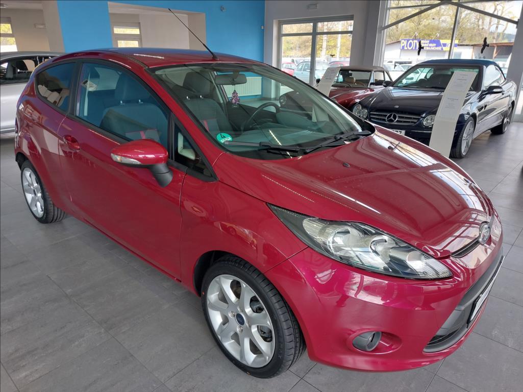 Ford Fiesta 1,2 SPORT,SERVISNÍ KNÍŽKA hatchback benzin - hatchback benzin