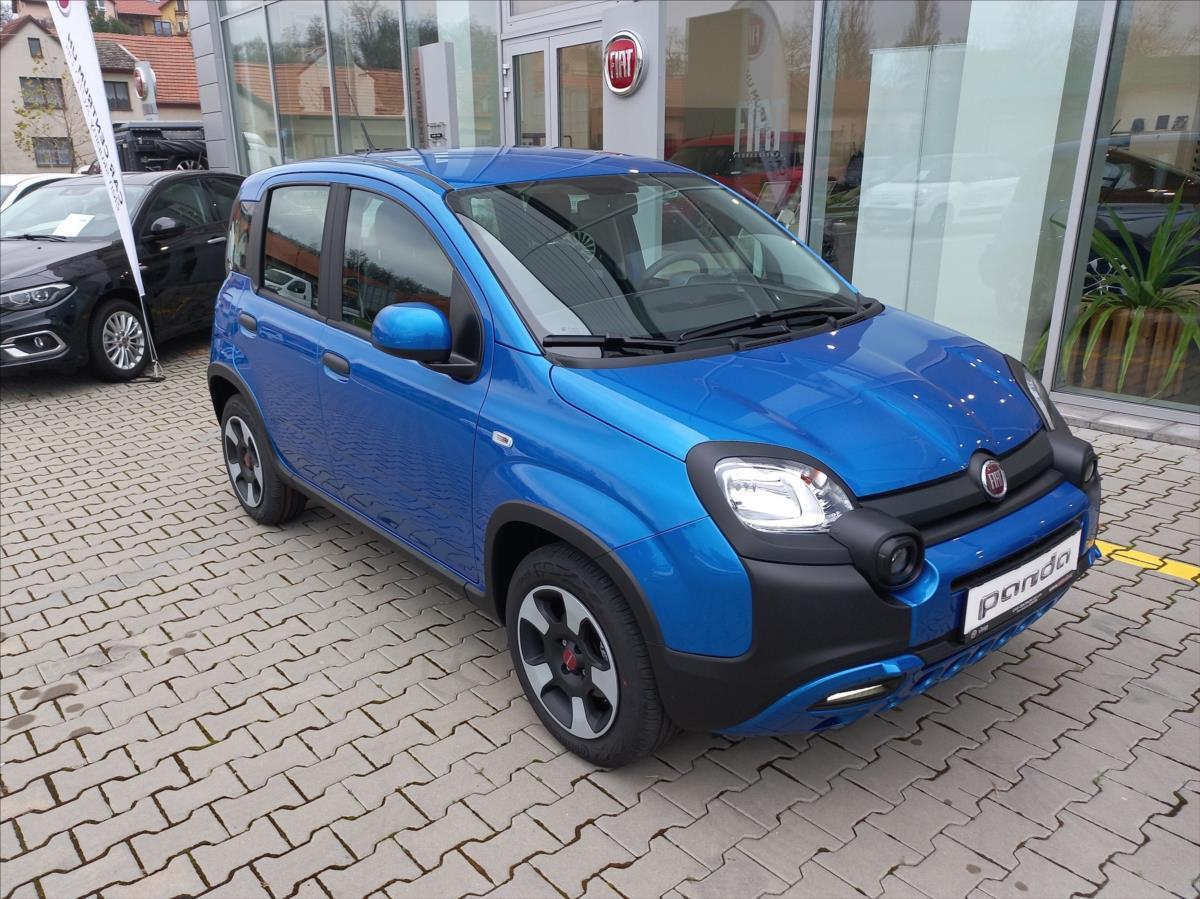 Fiat Panda 1,0 GSE Hybrid Cross Fit hatchback - hatchback benzin