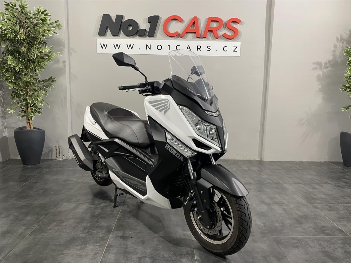 Maxon 0,1 125 OPTIMUS 1.MAJ ČR DPH skútr - skútr benzin