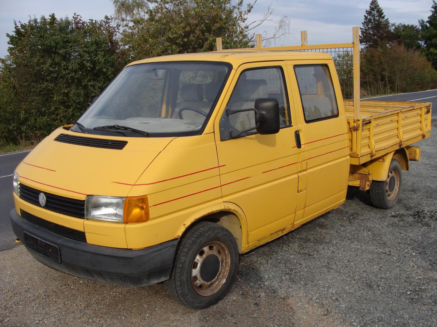 Volkswagen Transporter 2.4 D, valník, 6 míst valník - valník - YAUTO.cz